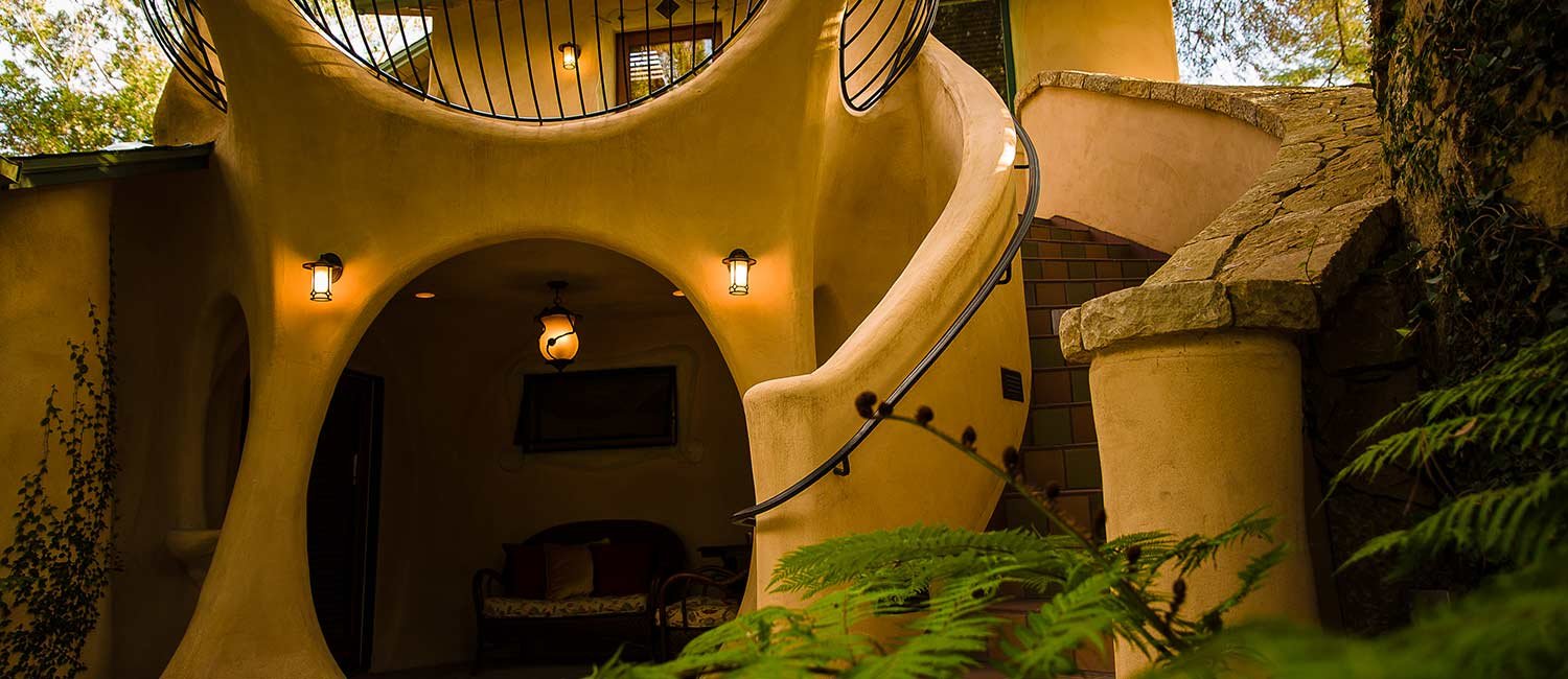 The Treehouse - Ojai, CA Inn | Emerald Iguana Inn